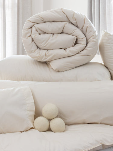 Wool Bedding, Pillows, and More | Frankenmuth Woolen Mill